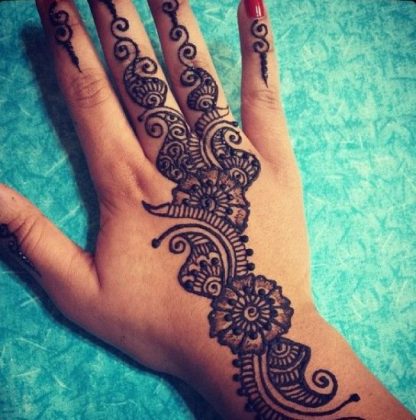 Best 6 Beautiful Mehndi Stickers For You - Yabibo