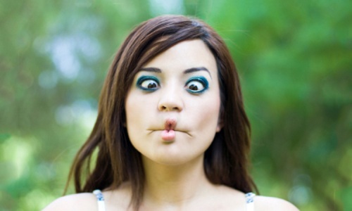 Six effective Yoga Exercises To slim down your Face - Yabibo