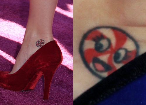 8 most famous Katy Perry tattoo - Yabibo