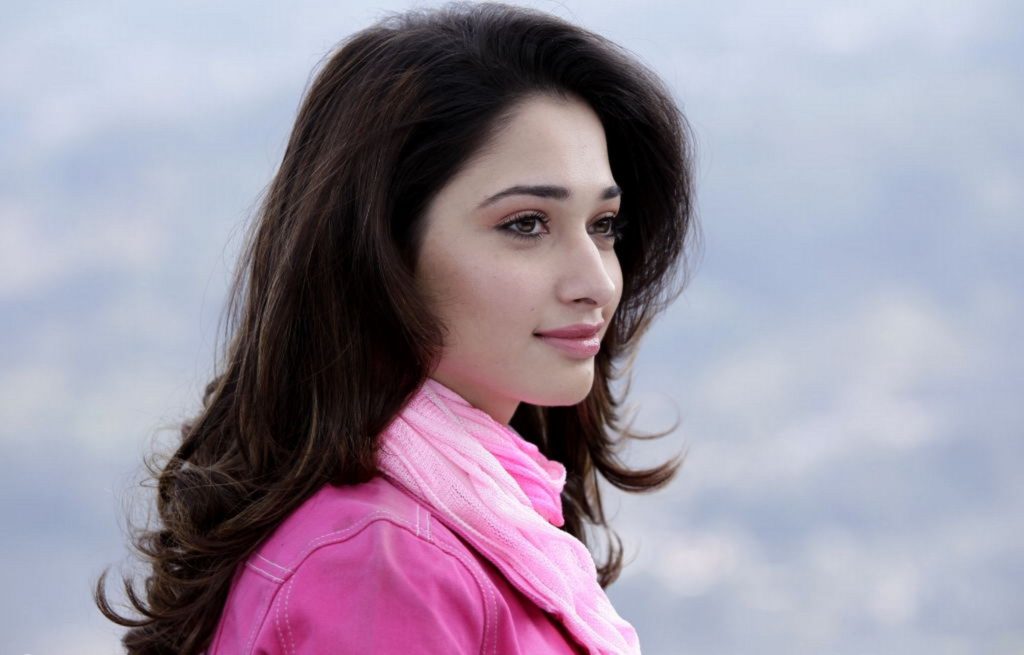 10 Amazing Pictures Of Tamanna Without Make Up - Yabibo