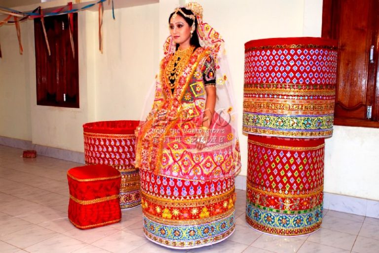 Top 10 Most Beautiful Indian Bridal Sarees Looks - Yabibo