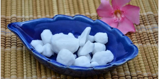 Wonderful Health Benefits Of Camphor Essential Oil - Yabibo.com
